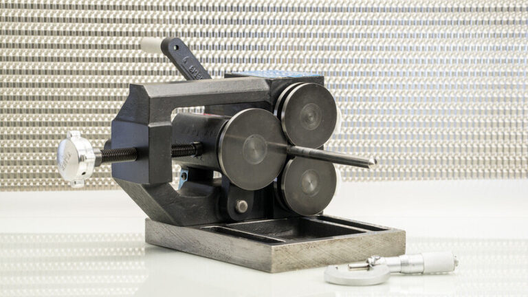 CNC Fixture: Types, Applications, and Design Tips | AT-Machining