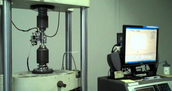 Durezza, rigidità e resistenza: esplorazione delle proprietà meccaniche ...