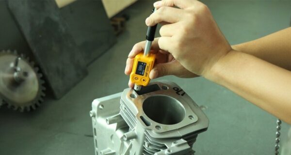 Durezza, rigidità e resistenza: esplorazione delle proprietà meccaniche ...