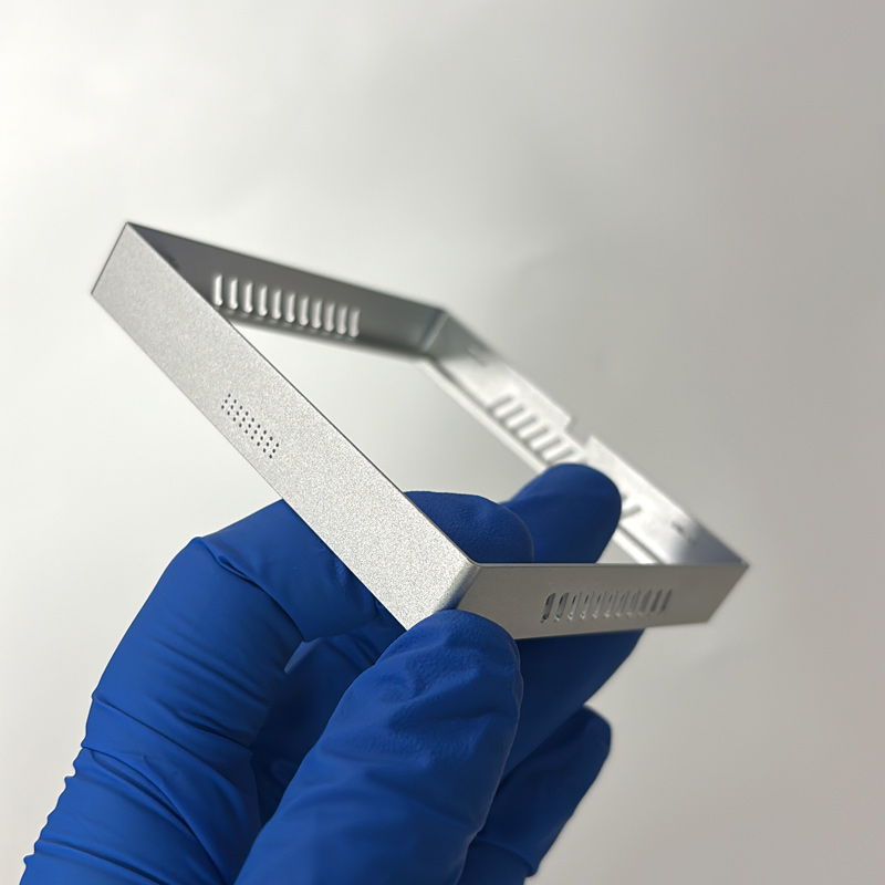 Anodizing vs Powder Coating: Differences, Benefits, and Applications
